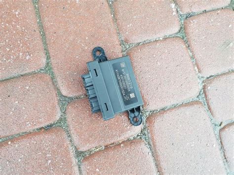 Moduł sterownik przekaźnik Opel Astra K V 39051216