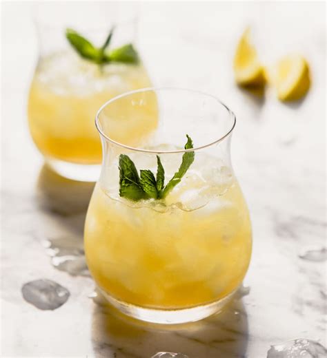 Classic Bourbon Smash Recipe Zestful Kitchen