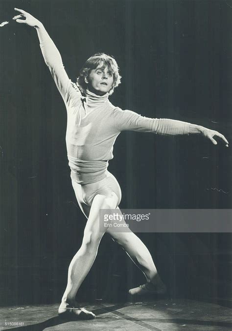 Mikhail Baryshnikov Male Ballet Dancers Mikhail Baryshnikov Dance