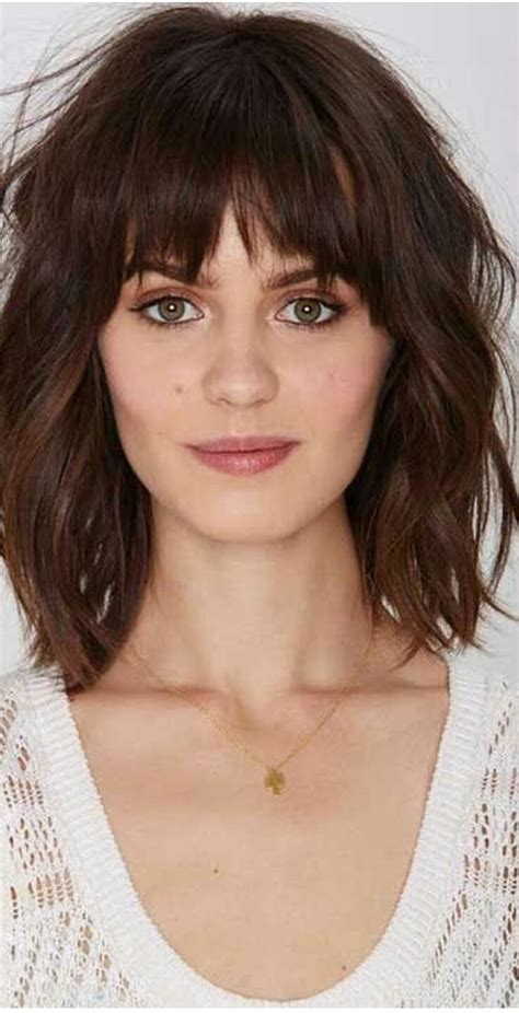 Capelli Medi Con Frangia Piatta Tagli Capelli Medio Lunghi Con