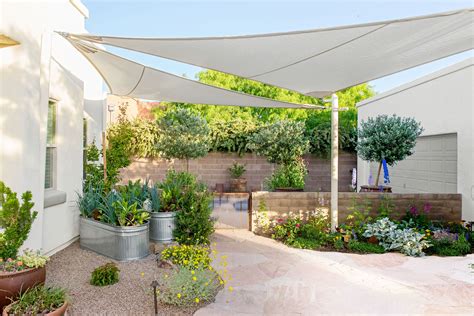 How To Build A Concrete Wall For Your Own Private Backyard Retreat