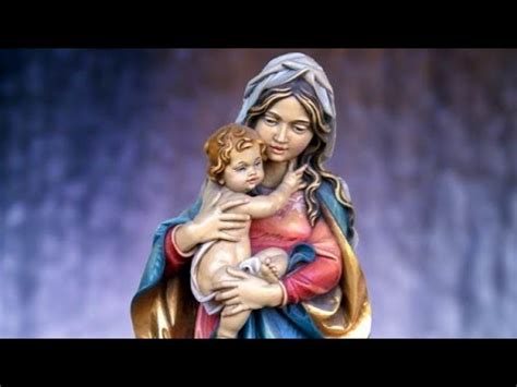 Și n Franța se sărbătorește de Sfânta Maria dar fiecare o face în
