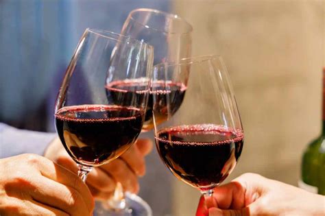 Bere Vino La Sera Fa Bene Ecco La Risposta Dell Esperto