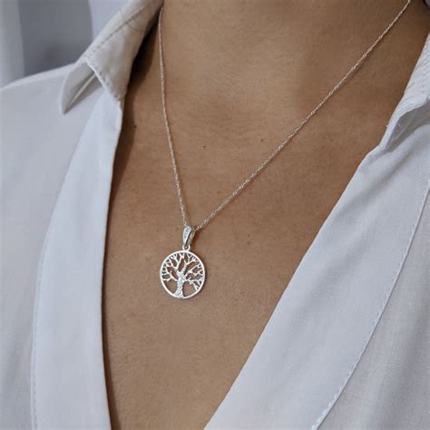Cual es el Significado del árbol de la vida Joyas GABENA