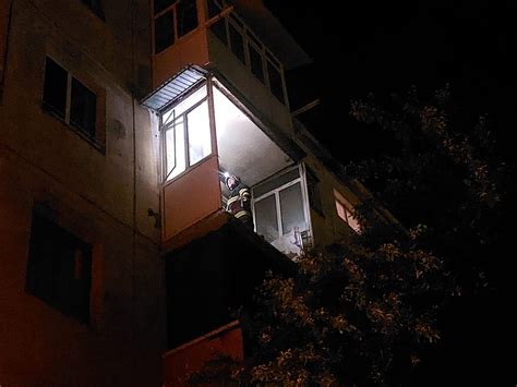 Explozie într un apartament din Târgu Jiu O bătrână este în stare