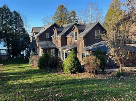 Elkhart Lake Wi Real Estate Elkhart Lake Wi Homes For Sale Zillow