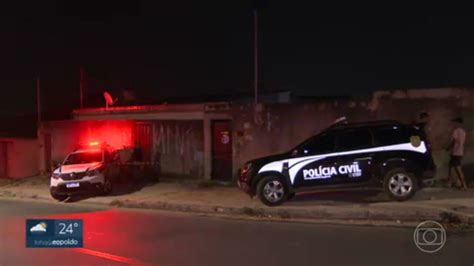 Vídeo Casal é morto a tiros em Betim MG1 G1