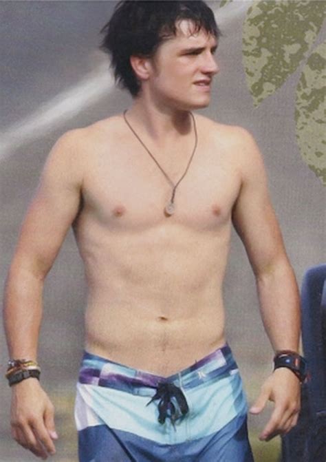 Josh Hutcherson Paparazzi Nude Photos Naked Male Celebrities