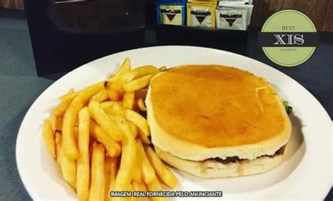 X Salada Prensado Mini Fritas Na Lanchonete Best XIS No Centro De