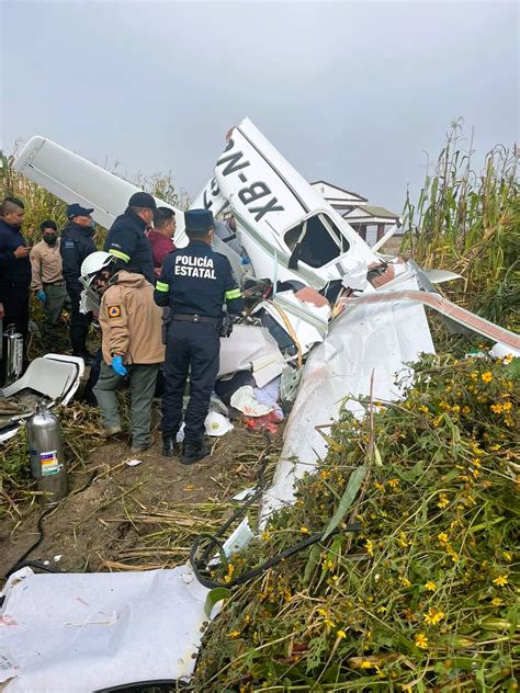 Se Desploma Avioneta En Otzolotepec Edomex Hay 3 Muertos Videos