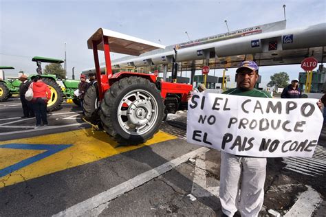 Productores y campesinos bloquean carreteras en diversos estados del país