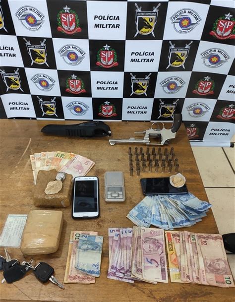 Dupla Presa Drogas Arma Muni Es E Dinheiro Em Rio Preto