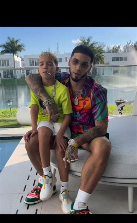 La Dura Amenaza De La Madre Del Hijo De Anuel AA Contra El Cantante