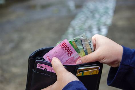 5 Pinjaman Online Tanpa KTP Langsung Cair Buat THR