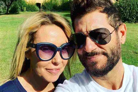 Raffaella Schifino La Moglie Di Enrico Papi Vive A Miami Con I Figli