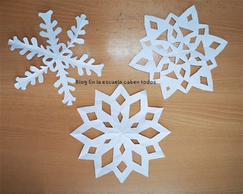 EN LA ESCUELA CABEN TOD S COPOS DE NIEVE CON PAPEL Con Plantillas