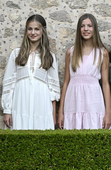 La famille royale d Espagne vacances décontractées à Majorque Point