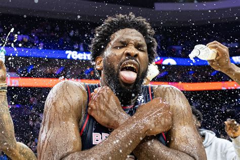 Joel Embiid Scores 70 Tops Wilt Chamberlain S Single Game Franchise