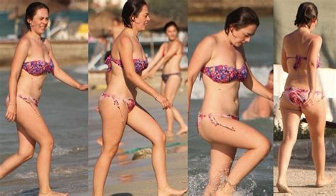 Naked Demet Evgar Added By Fotokervani