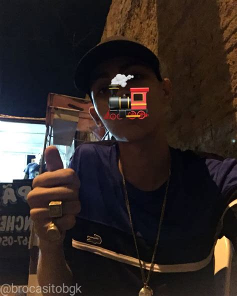 BROCASITO Brincadeiras para facebook Vídeo de rap Como tirar fotos
