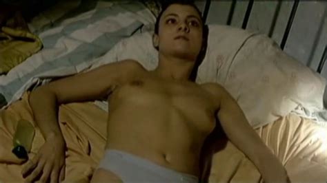 Naked Najwa Nimri In Salto Al Vac O