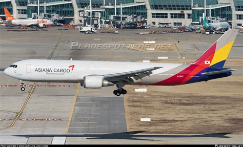 HL7507 Asiana Airlines Boeing 767 38EF Photo By Delta Oscar Lima Lima