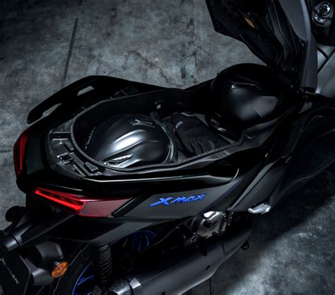 Yamaha Xmax Berolek Dengan Warna Dan Grafis Baru Harga Mulai Rp