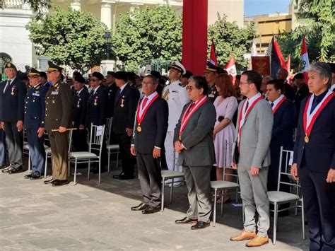 PRESIDENTE DEL TC FRANCISCO MORALES PARTICIPÓ DE HOMENAJE A COMANDOS