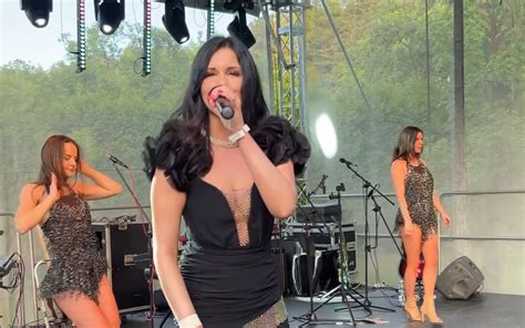 Tak się ubrała na koncert Znana wokalistka disco polo Iness szokuje