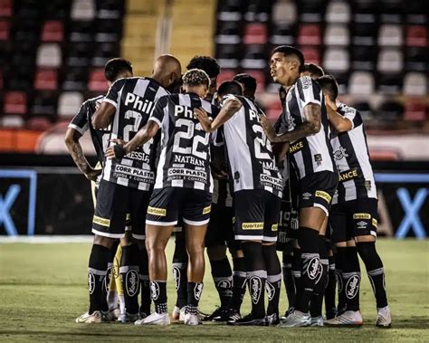atuação eficiente Santos abre uma vantagem de 2 gols contra o