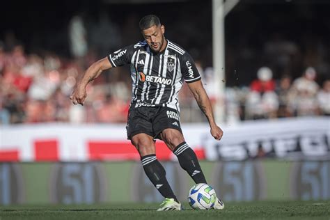Atlético passa a ser o clube em que Hulk fez mais gols de falta veja