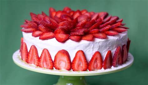 Bolo De Morango Uma Del Cia Que Conquista Todos Os Paladares Grau