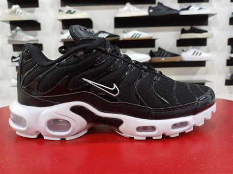 Кроссовки мужские Nike Air Max TN Plus 1 990 грн Кросівки для міста