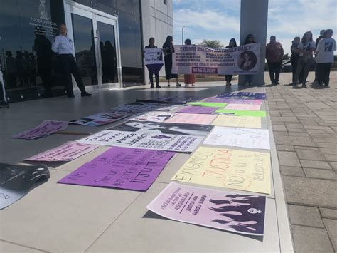 Se Manifiestan Familiares Y Amigos De Fabiola Vianey En Juzgados De