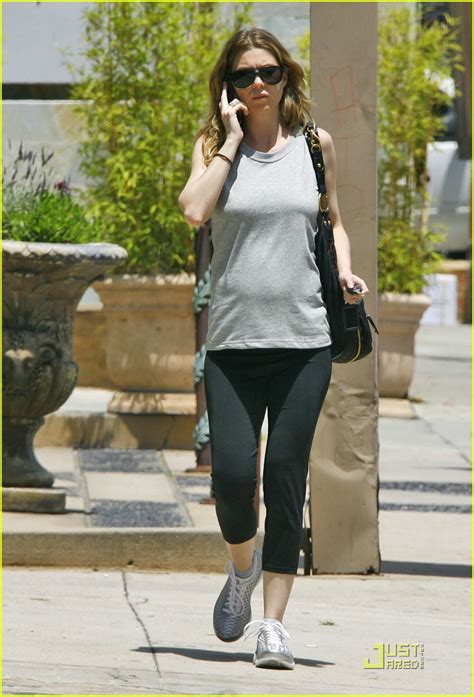 Ellen Pompeo Grey S Anatomy Season Finale Photo 1922031 Photos