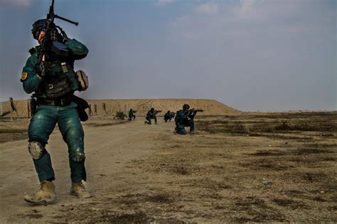 La Guardia Civil comprará 110 subfusiles H K MP5 para sus unidades en