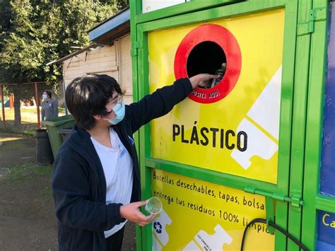 Con la instalación de puntos limpios parte campaña de reciclaje en 10