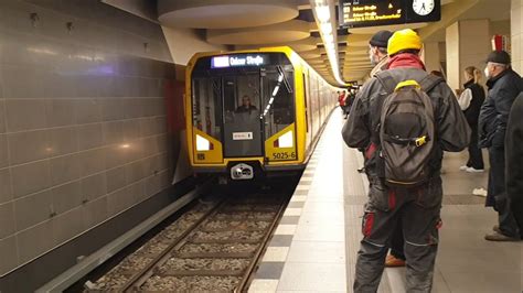 U Bahn Berlin Mitfahrt Im H97 5025 Auf Der U9 Von Rathaus Steglitz