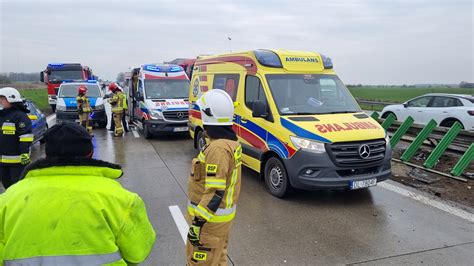 Wypadek na A4 między Legnicą a Wrocławiem Zderzyły się trzy auta