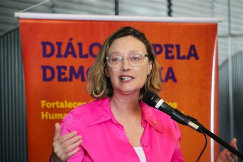 Evento em Brasília promoveu diálogo entre sociedade civil e