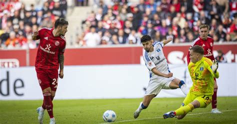 Fortuna Düsseldorf In dieser neuen Rolle geht Dawid Kownacki bei F95 auf