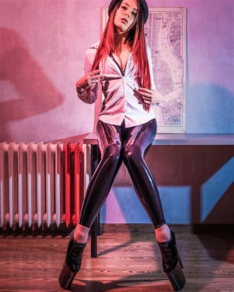 Tight Shiny Desire On Twitter Https T Co Kdvdabhglb Twitter