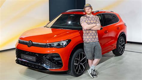 Volkswagen Tiguan Debuts With PHEV Options Offering Up