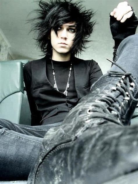 50 Cool Emo Hairstyles For Guys Creative Ideas
