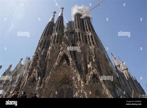 The Bas Lica I Temple Expiatori De La Sagrada Fam Lia In Spanish