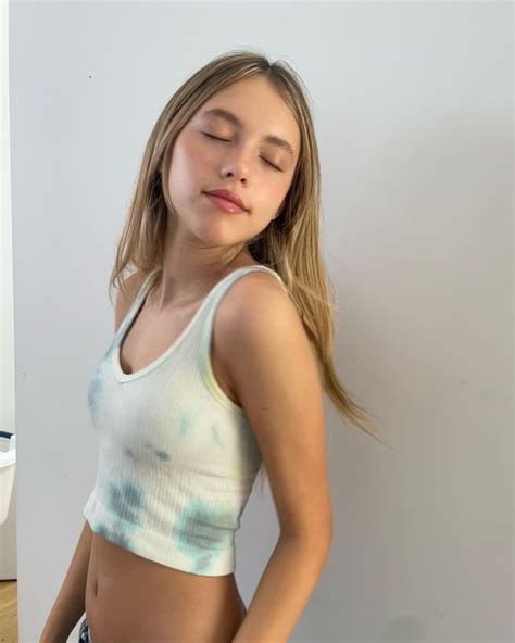𝑴𝒂𝒊𝒔𝒊𝒆 𝒌𝒓𝒂𝒔𝒔𝒆𝒍 in 2023 Fashion High neck bikinis Women