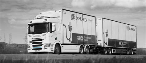 Camion longue distance électrique programmé pour un transport régulier