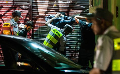 Blitz da lei seca em São Paulo 19 05 2018 Cotidiano Fotografia