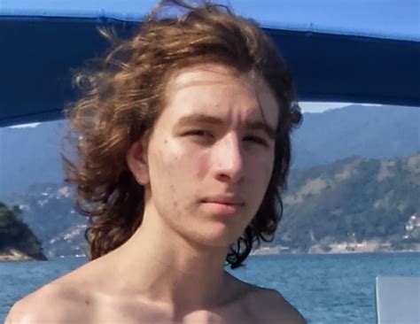 Adolescente Morre E Outro Fica Ferido Depois De Serem Atingidos Por