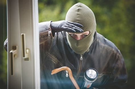 Come Difendersi Dai Ladri In Casa Di Notte E Giorno Idee Per